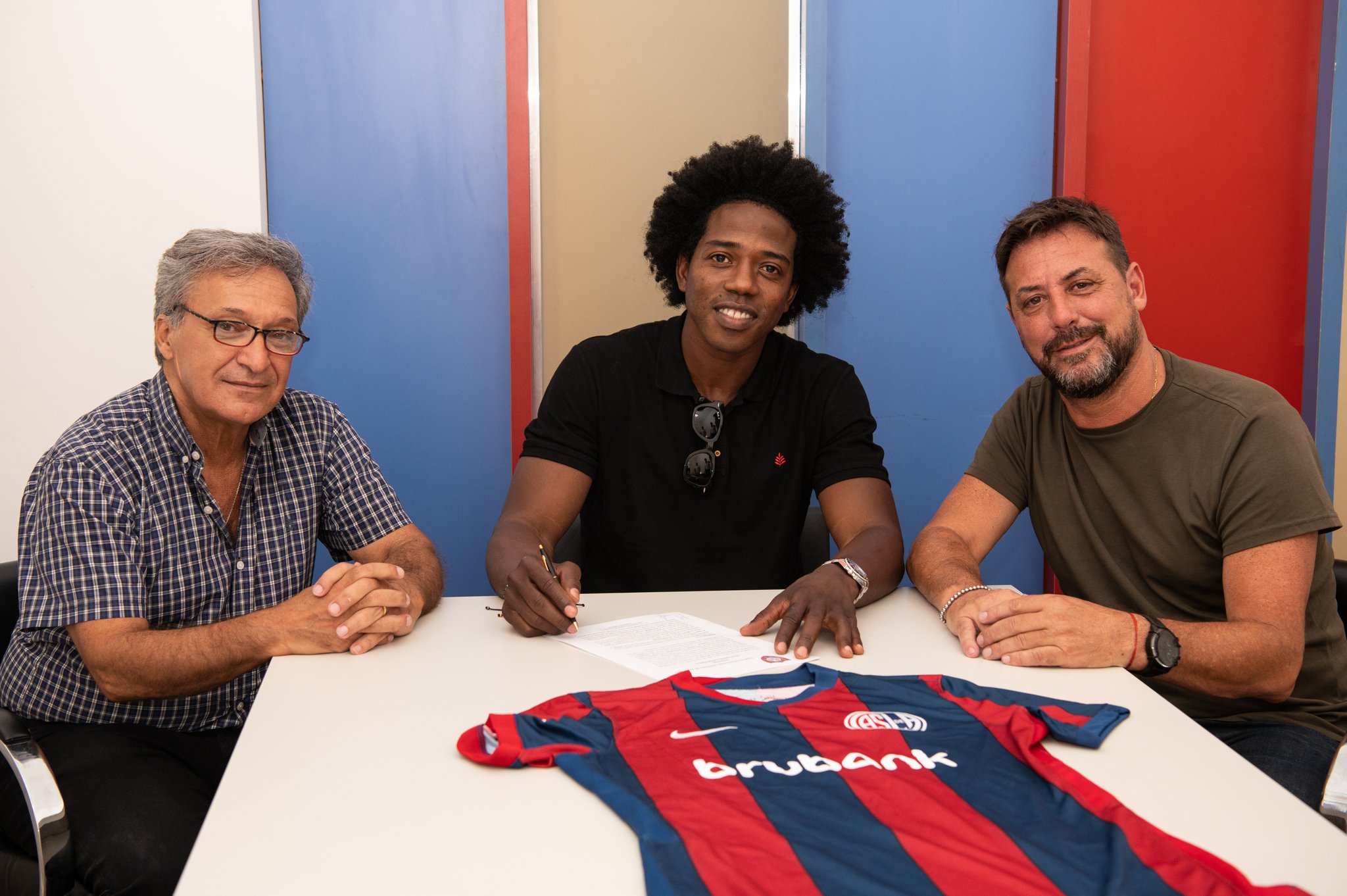 LA ROCA SELLÓ SU VÍNCULO CON EL CICLÓN | San Lorenzo de América